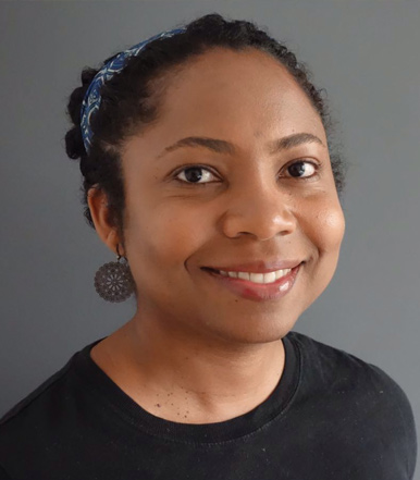 Elizabeth Fennell's Instagram, Twitter & Facebook on IDCrawl